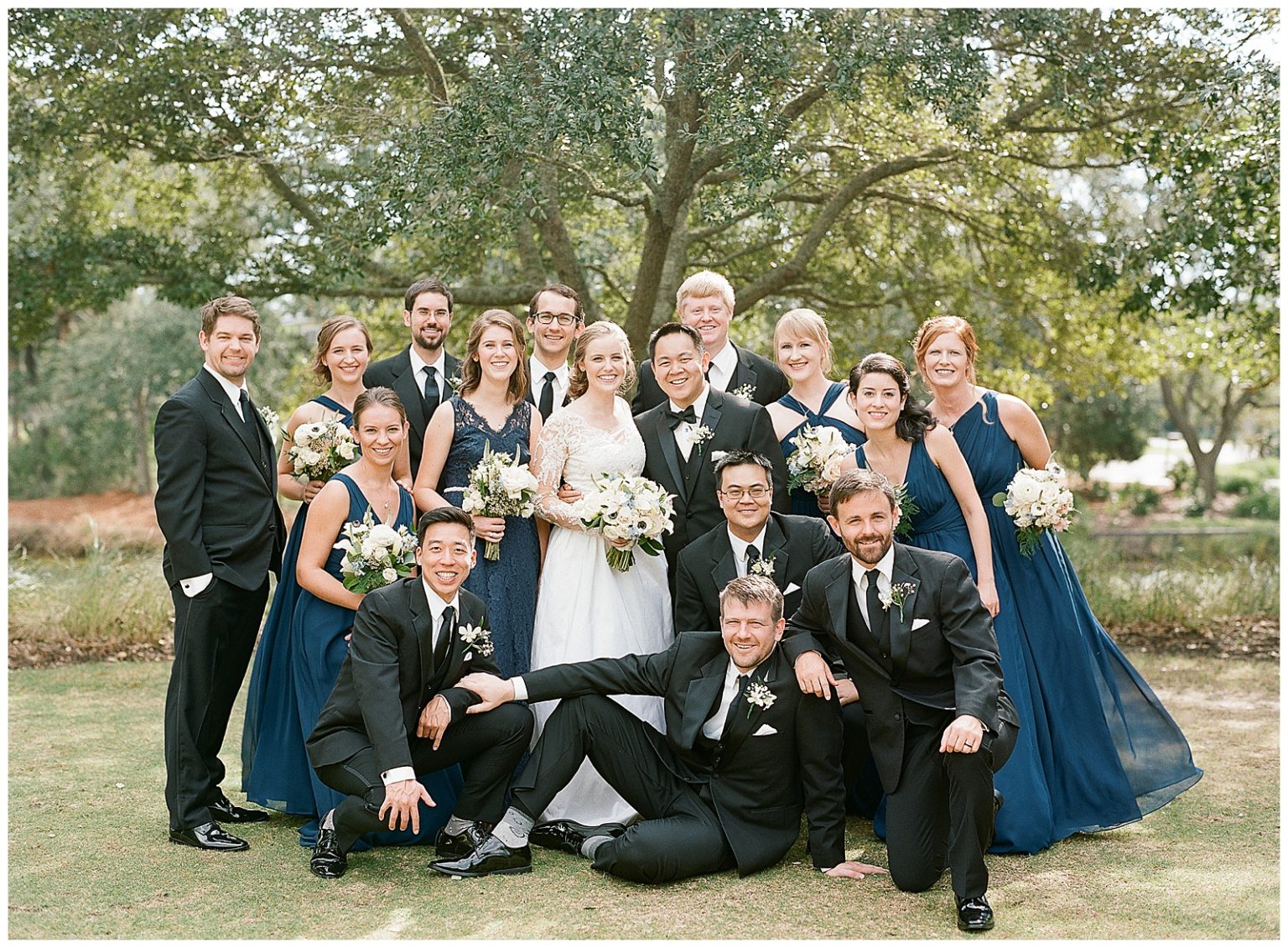How to Get the Best Wedding Party Photos on Your Wedding Day - The ...